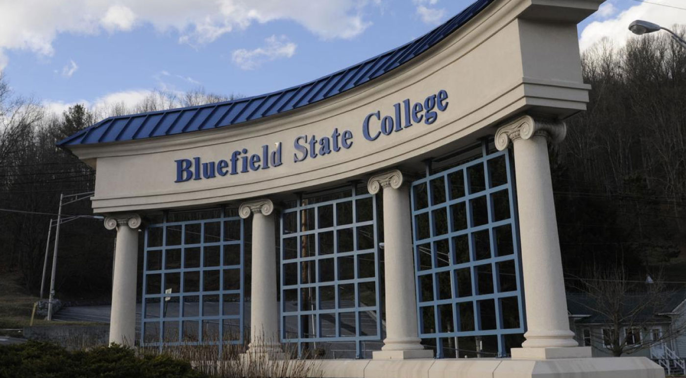 25 Accredited Online Colleges for Radiation Therapy